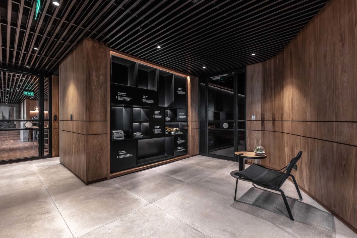 Bouchard 547 - Paolini Arquitectos